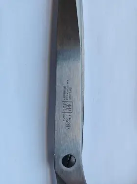 41800-210: SCISSOR, Zwilling J.a. Henckels | $34.99